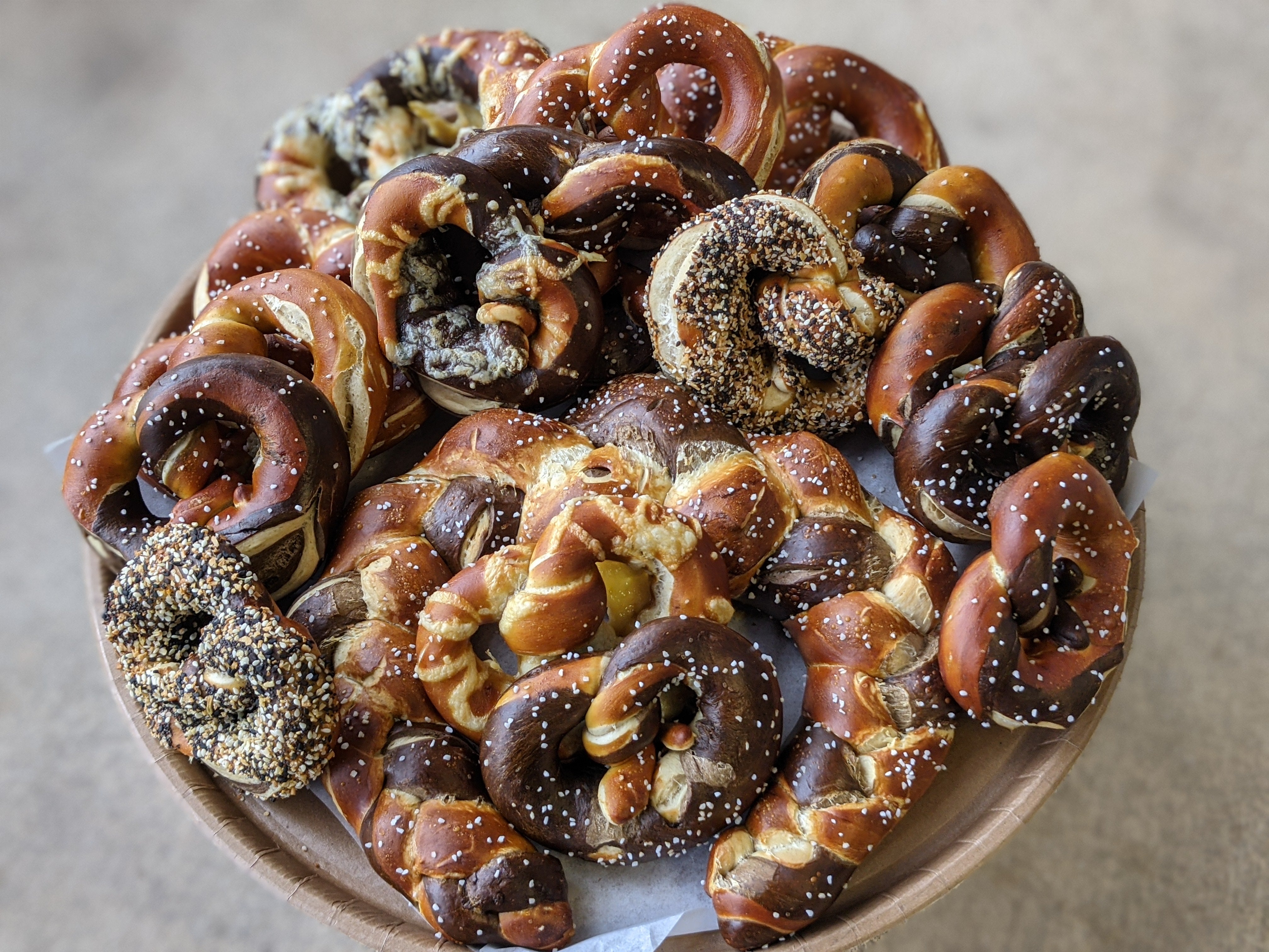 Pretzel Party Box | Nordic-Knot
